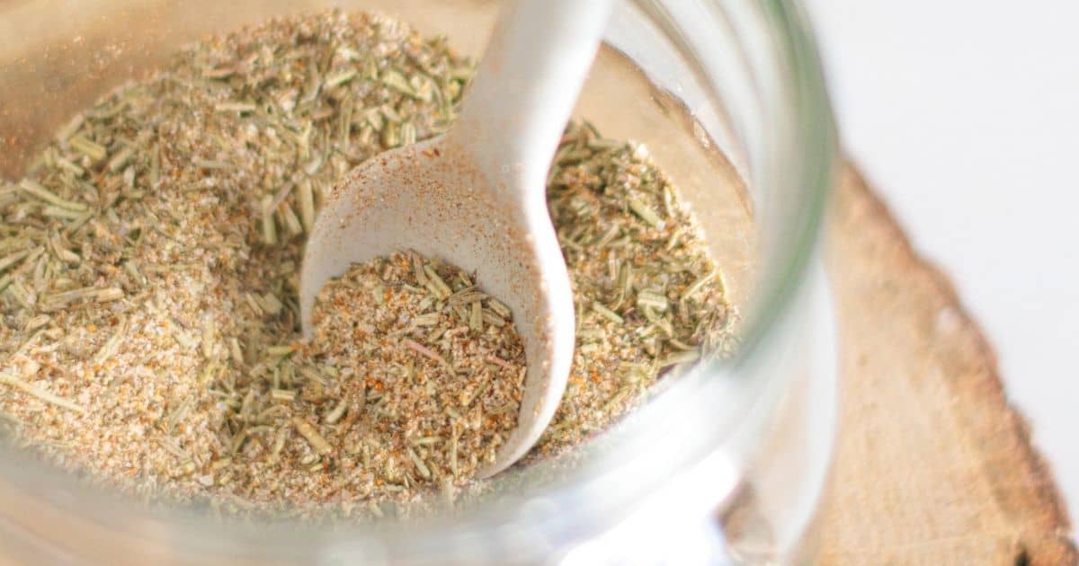 Poultry Seasoning - Dr. Davinah's Eats